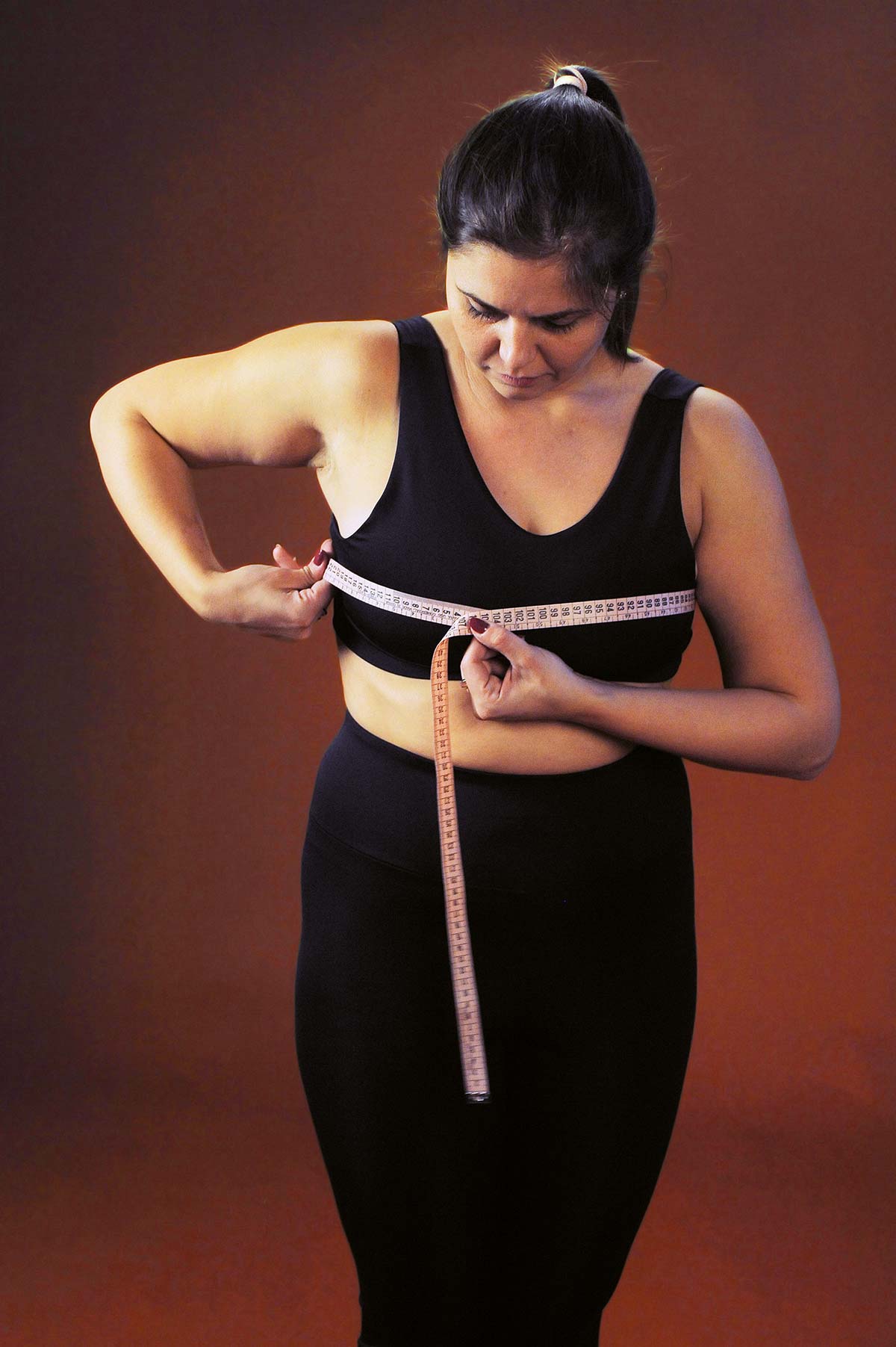 How to measure your bust: A guide that simply works - SizeSense.ai